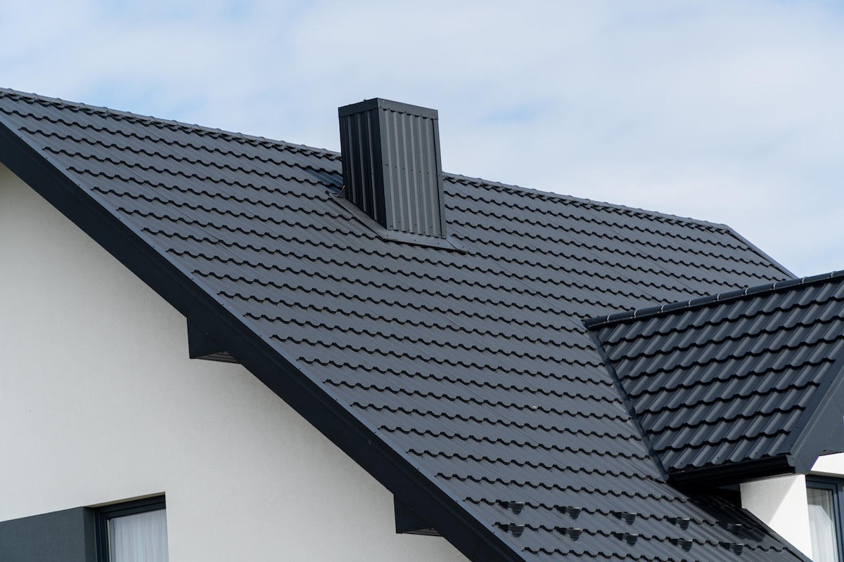 4 Popular Types Of Roofs: Which One Fits Your Home Best? | Discount ...